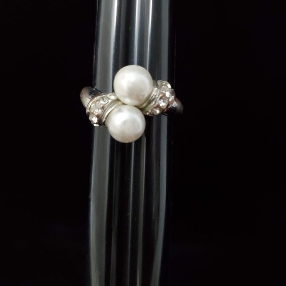 Avon | Jewelry | Vintage Avon Nrt Faux Pearl Silver Tone Ring Size 725 ...